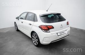 Balts Citroen C4 2016 Tallina, ar dzinēja tilpumu 1.20 L un nobraukumu 168 tūkst. km par 5499 €, foto 9 vietnē AUTOMOTO.COM.LV
