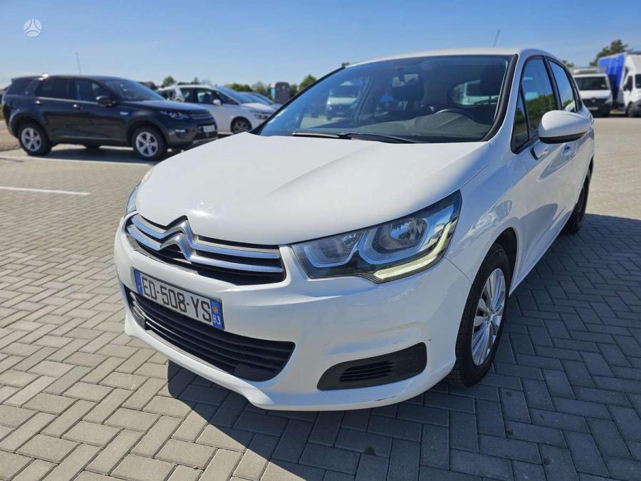Balts Citroen C4 2016 Tauragė, ar dzinēja tilpumu 1.56 L un nobraukumu 231 tūkst. km par 2500 €, foto 1 vietnē AUTOMOTO.COM.LV