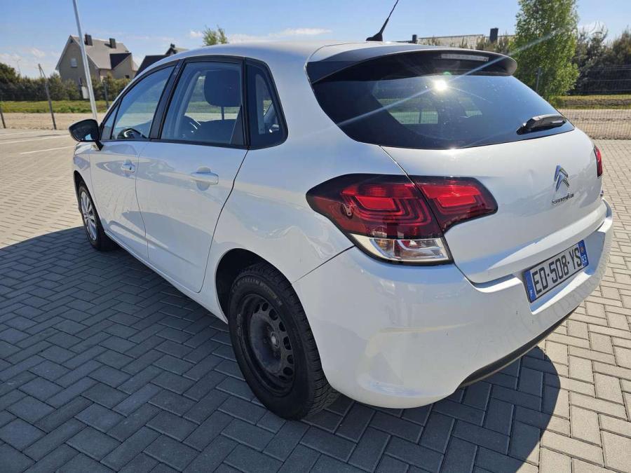 Balts Citroen C4 2016 Tauragė, ar dzinēja tilpumu 1.56 L un nobraukumu 231 tūkst. km par 2500 €, foto 5 vietnē AUTOMOTO.COM.LV