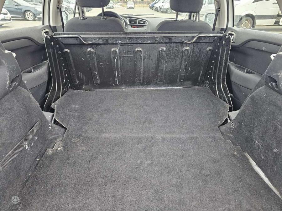 Balts Citroen C4 2016 Tauragė, ar dzinēja tilpumu 1.56 L un nobraukumu 231 tūkst. km par 2500 €, foto 13 vietnē AUTOMOTO.COM.LV