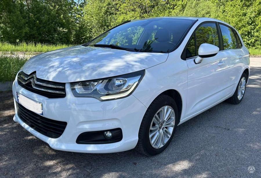 Balts Citroen C4 2016 Tauragė, ar dzinēja tilpumu 1.20 L un nobraukumu 158 tūkst. km par 3600 €, foto 1 vietnē AUTOMOTO.COM.LV