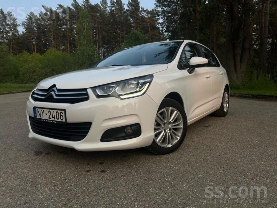 White Citroen C4 2017 in Daugavpils, with an engine capacity of 1.60 L and mileage of 253 thousand km for 6200 €, photo 1 on AUTOMOTO.COM.LV