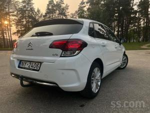 White Citroen C4 2017 in Daugavpils, with an engine capacity of 1.60 L and mileage of 253 thousand km for 6200 €, photo 6 on AUTOMOTO.COM.LV