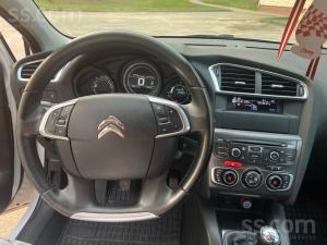 White Citroen C4 2017 in Daugavpils, with an engine capacity of 1.60 L and mileage of 253 thousand km for 6200 €, photo 16 on AUTOMOTO.COM.LV