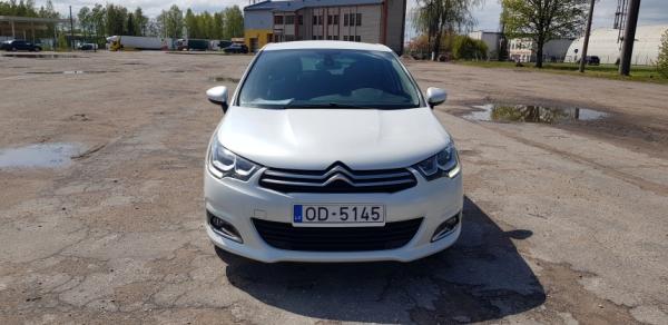 Balts Citroen C4 2017 Rīga, ar dzinēja tilpumu 1.20 L un nobraukumu 95 tūkst. km par 7500 €, foto 1 vietnē AUTOMOTO.COM.LV