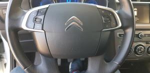 White Citroen C4 2017 in Riga, with an engine capacity of 1.20 L and mileage of 95 thousand km for 7500 €, photo 15 on AUTOMOTO.COM.LV