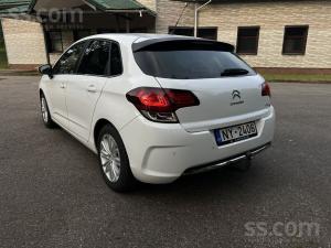 Balts Citroen C4 2017 Daugavpils, ar dzinēja tilpumu 1.60 L un nobraukumu 276 tūkst. km par 4500 €, foto 4 vietnē AUTOMOTO.COM.LV