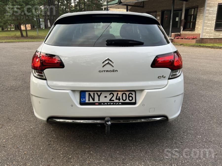 Balts Citroen C4 2017 Daugavpils, ar dzinēja tilpumu 1.60 L un nobraukumu 276 tūkst. km par 4500 €, foto 6 vietnē AUTOMOTO.COM.LV