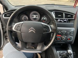 Balts Citroen C4 2017 Daugavpils, ar dzinēja tilpumu 1.60 L un nobraukumu 276 tūkst. km par 4500 €, foto 17 vietnē AUTOMOTO.COM.LV