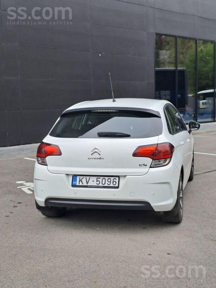 Balts Citroen C4 2017 Ogre, ar dzinēja tilpumu 1.20 L un nobraukumu 88 tūkst. km par 6200 €, foto 5 vietnē AUTOMOTO.COM.LV