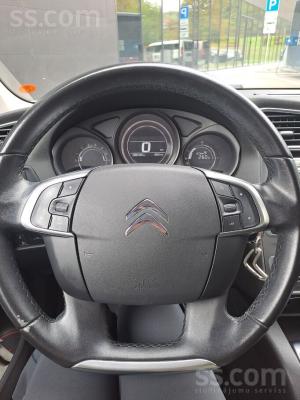 Balts Citroen C4 2017 Ogre, ar dzinēja tilpumu 1.20 L un nobraukumu 88 tūkst. km par 6200 €, foto 10 vietnē AUTOMOTO.COM.LV