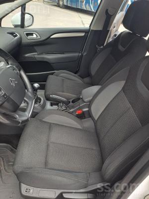 Balts Citroen C4 2017 Ogre, ar dzinēja tilpumu 1.20 L un nobraukumu 88 tūkst. km par 6200 €, foto 11 vietnē AUTOMOTO.COM.LV