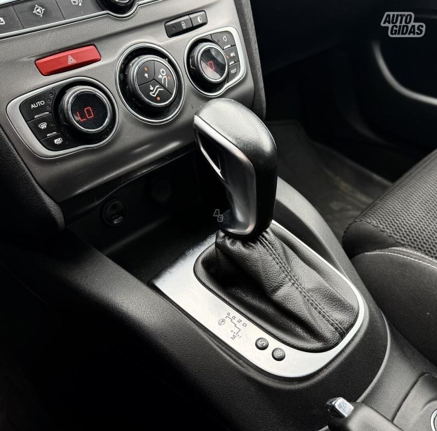 Balts Citroen C4 2018 Radviliškis, ar dzinēja tilpumu 1.20 L un nobraukumu 198 tūkst. km par 6250 €, foto 17 vietnē AUTOMOTO.COM.LV