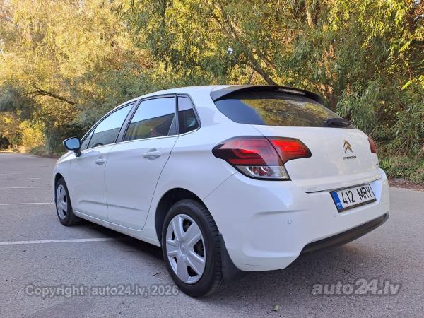 White Citroen C4 2018 in Tallinn, with an engine capacity of 1.60 L and mileage of 158 thousand km for 6500 €, photo 5 on AUTOMOTO.COM.LV
