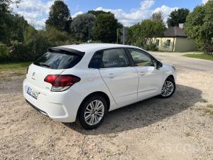 Balts Citroen C4 2018 Ogre, ar dzinēja tilpumu 1.60 L un nobraukumu 201 tūkst. km par 8150 €, foto 4 vietnē AUTOMOTO.COM.LV