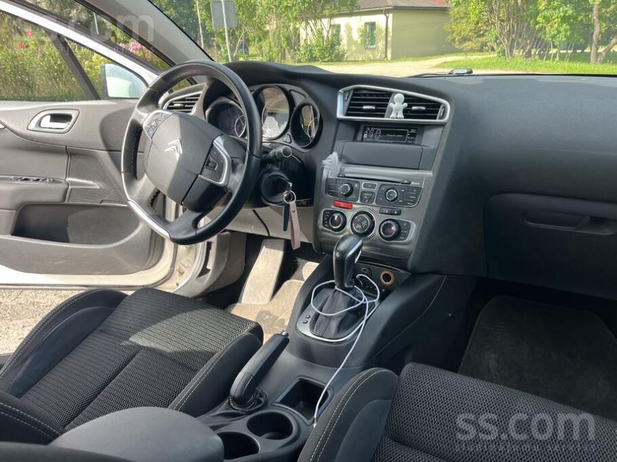 Balts Citroen C4 2018 Ogre, ar dzinēja tilpumu 1.60 L un nobraukumu 201 tūkst. km par 8150 €, foto 7 vietnē AUTOMOTO.COM.LV