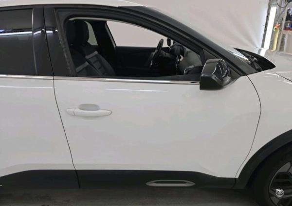 Balts Citroen C4 2021 Viļņa, ar dzinēja tilpumu 1.20 L un nobraukumu 190 tūkst. km par 9350 €, foto 5 vietnē AUTOMOTO.COM.LV