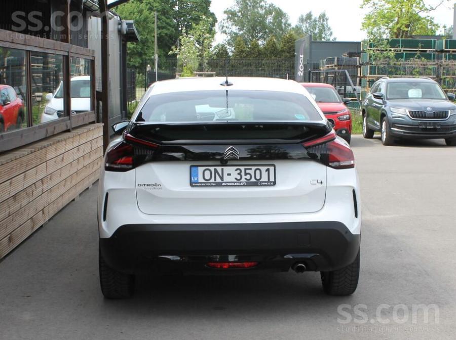 White Citroen C4 2021 in Riga, with an engine capacity of 1.50 L and mileage of 0 thousand km for 11990 €, photo 7 on AUTOMOTO.COM.LV