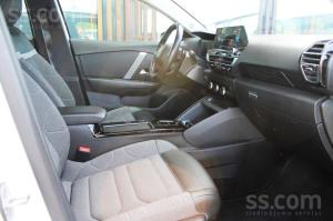 White Citroen C4 2021 in Riga, with an engine capacity of 1.50 L and mileage of 0 thousand km for 11990 €, photo 14 on AUTOMOTO.COM.LV