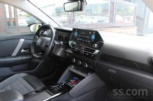 White Citroen C4 2021 in Riga, with an engine capacity of 1.50 L and mileage of 0 thousand km for 11990 €, photo 15 on AUTOMOTO.COM.LV