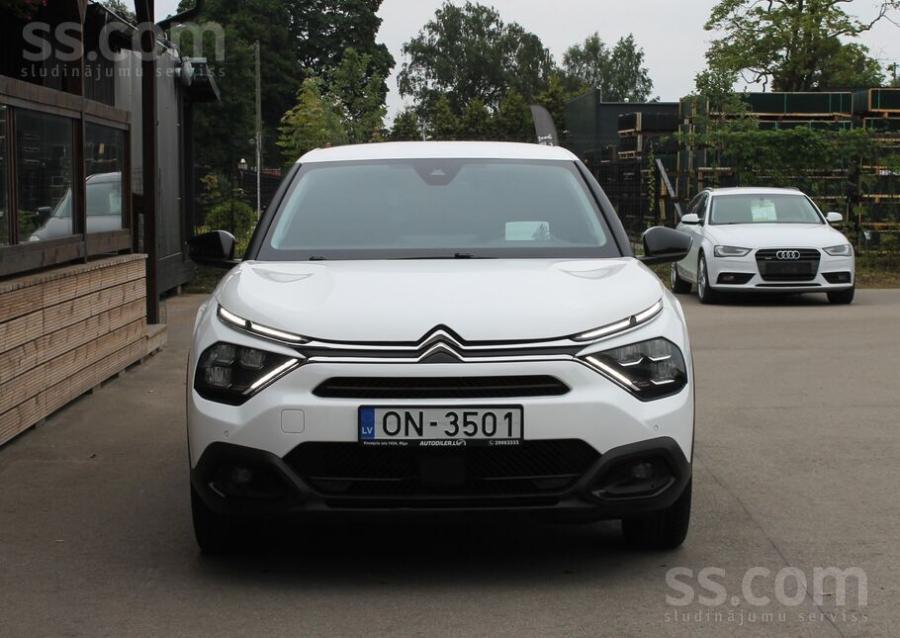 White Citroen C4 2021 in Riga, with an engine capacity of 1.50 L and mileage of 0 thousand km for 12800 €, photo 3 on AUTOMOTO.COM.LV