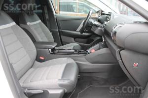 White Citroen C4 2021 in Riga, with an engine capacity of 1.50 L and mileage of 0 thousand km for 12800 €, photo 13 on AUTOMOTO.COM.LV