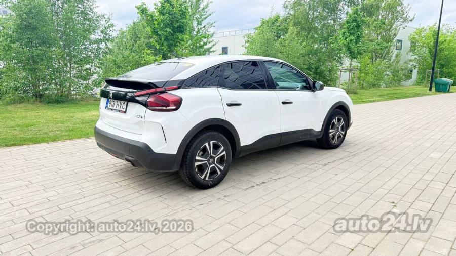 Balts Citroen C4 2021 Tallina, ar dzinēja tilpumu 1.50 L un nobraukumu 127 tūkst. km par 7900 €, foto 4 vietnē AUTOMOTO.COM.LV