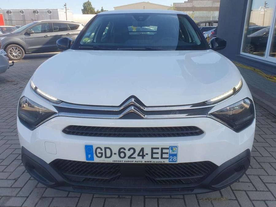 White Citroen C4 2021 in Taurage, with an engine capacity of 1.50 L and mileage of 297 thousand km for 8350 €, photo 3 on AUTOMOTO.COM.LV