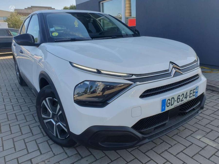 White Citroen C4 2021 in Taurage, with an engine capacity of 1.50 L and mileage of 297 thousand km for 8350 €, photo 4 on AUTOMOTO.COM.LV