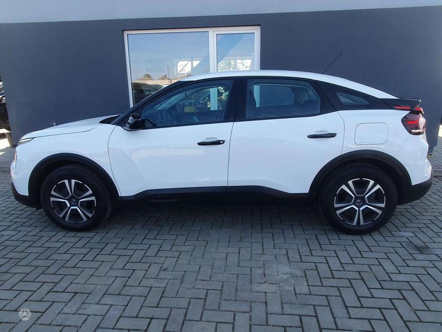 White Citroen C4 2021 in Taurage, with an engine capacity of 1.50 L and mileage of 297 thousand km for 8350 €, photo 6 on AUTOMOTO.COM.LV