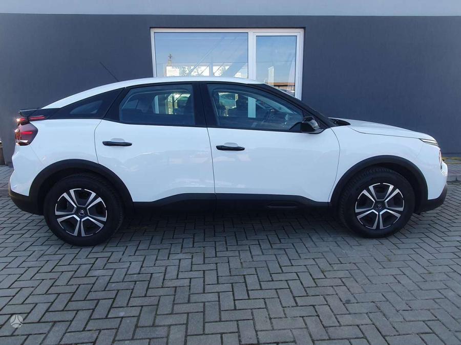 White Citroen C4 2021 in Taurage, with an engine capacity of 1.50 L and mileage of 297 thousand km for 8350 €, photo 8 on AUTOMOTO.COM.LV