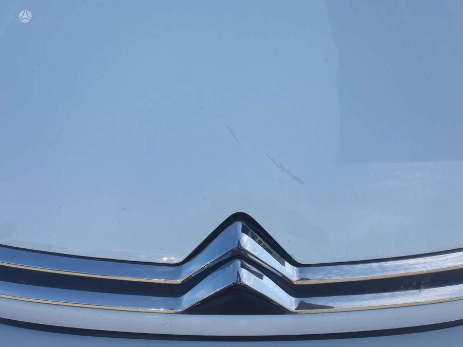 White Citroen C4 2021 in Taurage, with an engine capacity of 1.50 L and mileage of 297 thousand km for 8350 €, photo 20 on AUTOMOTO.COM.LV