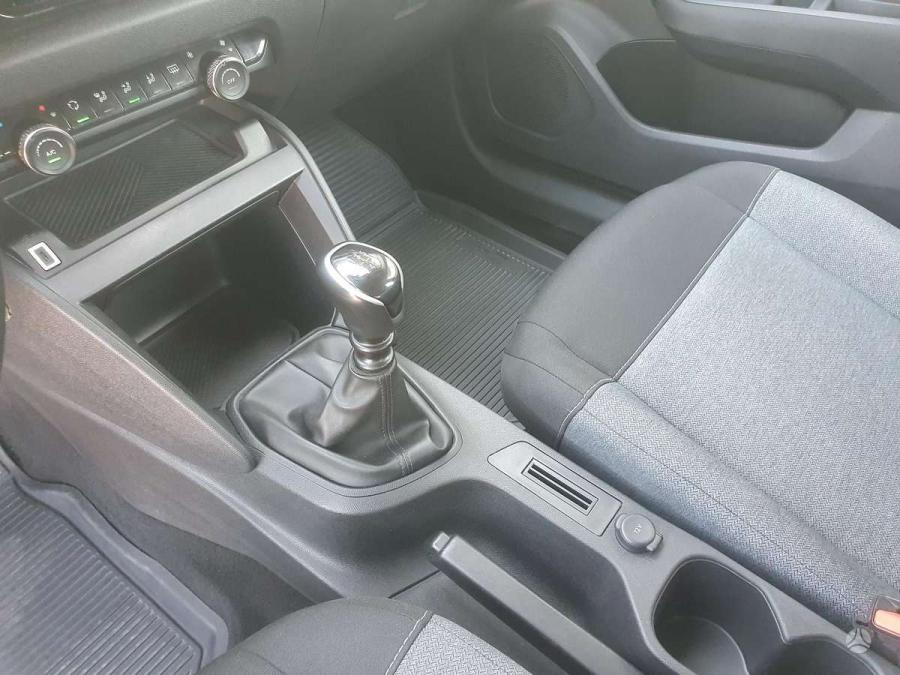 White Citroen C4 2021 in Taurage, with an engine capacity of 1.50 L and mileage of 297 thousand km for 8350 €, photo 34 on AUTOMOTO.COM.LV