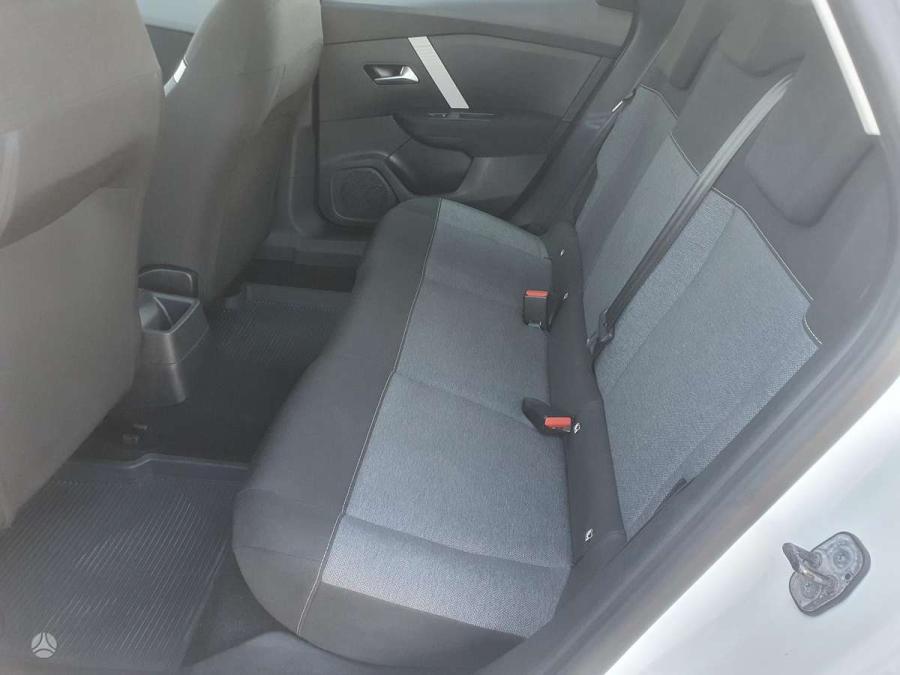 White Citroen C4 2021 in Taurage, with an engine capacity of 1.50 L and mileage of 297 thousand km for 8350 €, photo 42 on AUTOMOTO.COM.LV