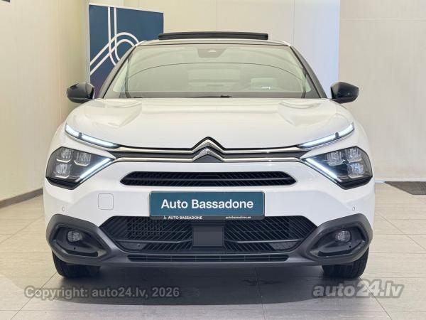 Balts Citroen C4 2021 Tallina, ar dzinēja tilpumu 1.20 L un nobraukumu 73 tūkst. km par 14900 €, foto 3 vietnē AUTOMOTO.COM.LV