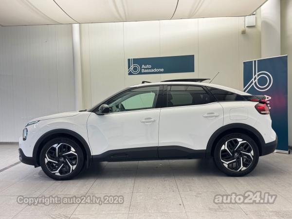 Balts Citroen C4 2021 Tallina, ar dzinēja tilpumu 1.20 L un nobraukumu 73 tūkst. km par 14900 €, foto 4 vietnē AUTOMOTO.COM.LV