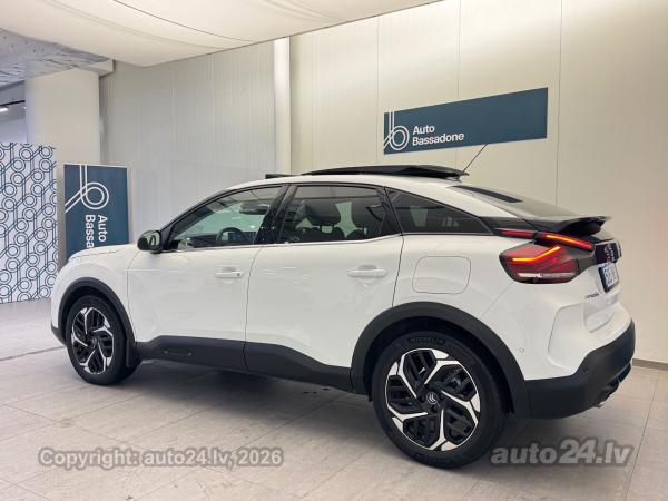 Balts Citroen C4 2021 Tallina, ar dzinēja tilpumu 1.20 L un nobraukumu 73 tūkst. km par 14900 €, foto 5 vietnē AUTOMOTO.COM.LV