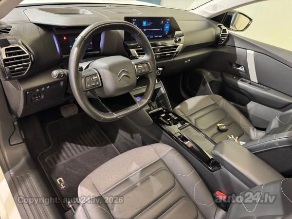 Balts Citroen C4 2021 Tallina, ar dzinēja tilpumu 1.20 L un nobraukumu 73 tūkst. km par 14900 €, foto 11 vietnē AUTOMOTO.COM.LV