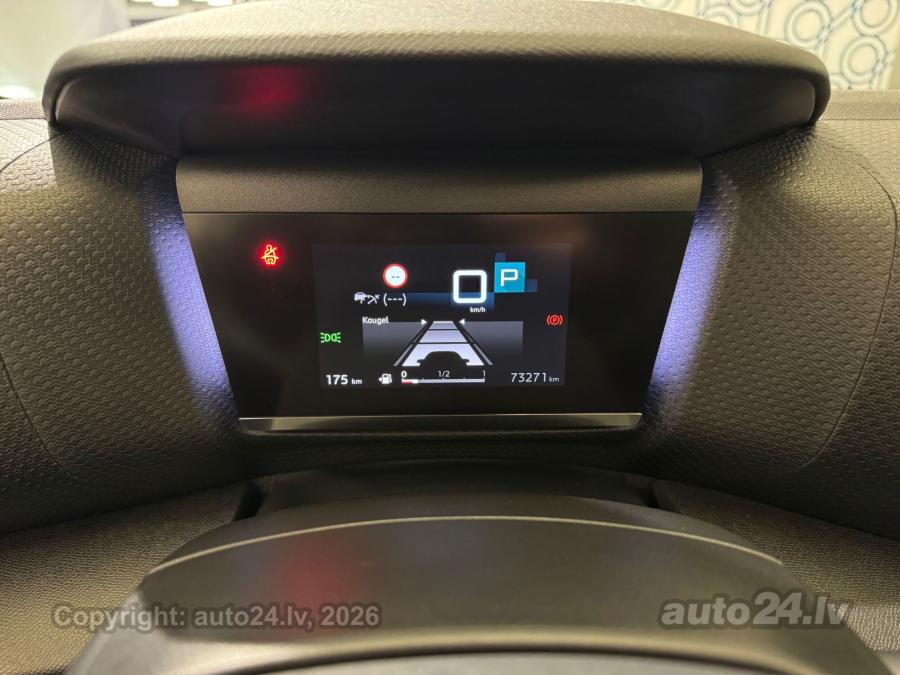 Balts Citroen C4 2021 Tallina, ar dzinēja tilpumu 1.20 L un nobraukumu 73 tūkst. km par 14900 €, foto 14 vietnē AUTOMOTO.COM.LV