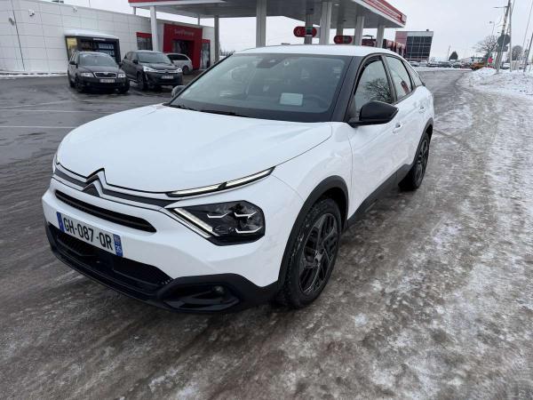 White Citroen C4 2022 in Taurage, with an engine capacity of 1.50 L and mileage of 158 thousand km for 10300 €, photo 1 on AUTOMOTO.COM.LV