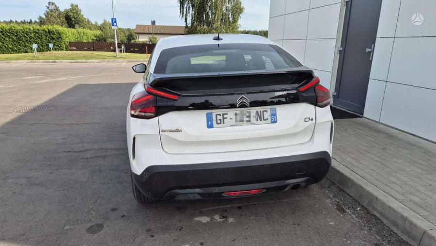 White Citroen C4 2022 in Taurage, with an engine capacity of 1.50 L and mileage of 182 thousand km for 8200 €, photo 14 on AUTOMOTO.COM.LV