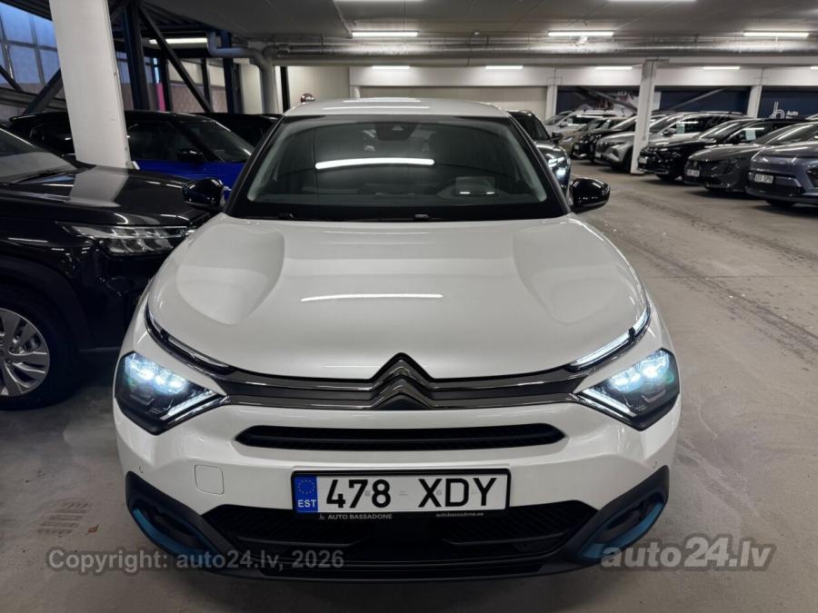 White Citroen C4 2023 in Tallinn, with an engine capacity of 0.00 L and mileage of 18 thousand km for 29400 €, photo 3 on AUTOMOTO.COM.LV