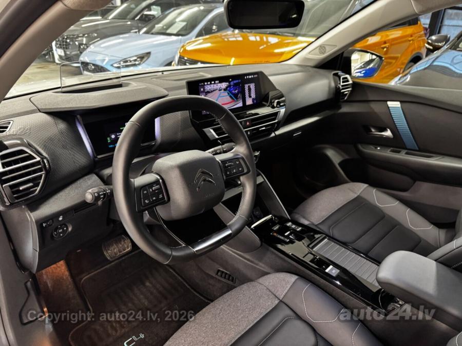 White Citroen C4 2023 in Tallinn, with an engine capacity of 0.00 L and mileage of 18 thousand km for 29400 €, photo 9 on AUTOMOTO.COM.LV