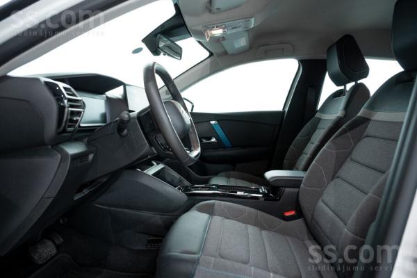 Balts Citroen C4 2023 Rīga, ar dzinēja tilpumu 1.60 L un nobraukumu 103 tūkst. km par 19900 €, foto 7 vietnē AUTOMOTO.COM.LV