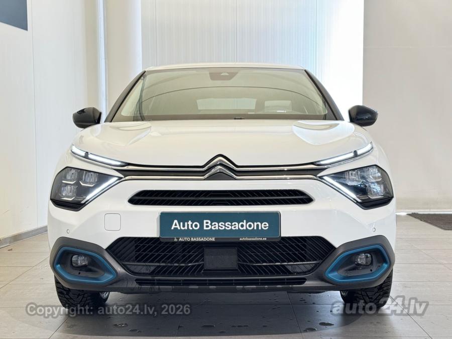White Citroen C4 2023 in Tallinn, with an engine capacity of 0.00 L and mileage of 36 thousand km for 21900 €, photo 4 on AUTOMOTO.COM.LV