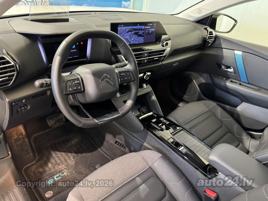 White Citroen C4 2023 in Tallinn, with an engine capacity of 0.00 L and mileage of 36 thousand km for 21900 €, photo 10 on AUTOMOTO.COM.LV