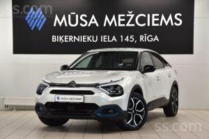 Balts Citroen C4 2023 Rīga, ar dzinēja tilpumu 2.00 L un nobraukumu 1 tūkst. km par 24550 €, foto  vietnē AUTOMOTO.COM.LV