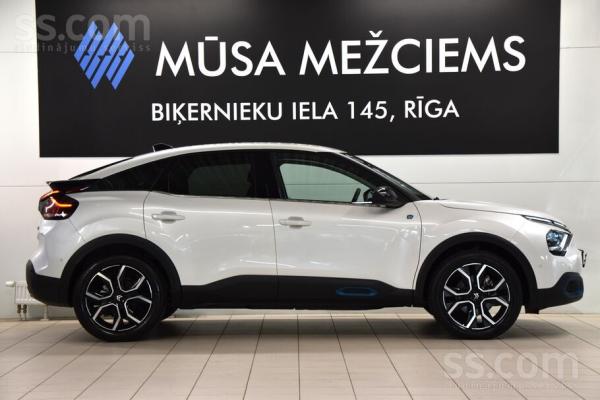 Balts Citroen C4 2023 Rīga, ar dzinēja tilpumu 2.00 L un nobraukumu 1 tūkst. km par 24550 €, foto 5 vietnē AUTOMOTO.COM.LV