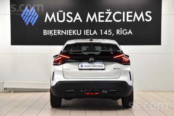 Balts Citroen C4 2023 Rīga, ar dzinēja tilpumu 2.00 L un nobraukumu 1 tūkst. km par 24550 €, foto 8 vietnē AUTOMOTO.COM.LV