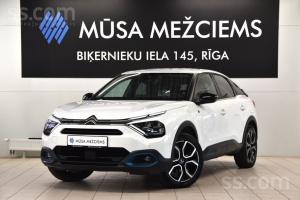 Белый Ситроен С4 2023 в Рига, объемом двигателя 1.50 л и пробегом 61 тыс. км за 20990 €, фото  на AUTOMOTO.COM.LV